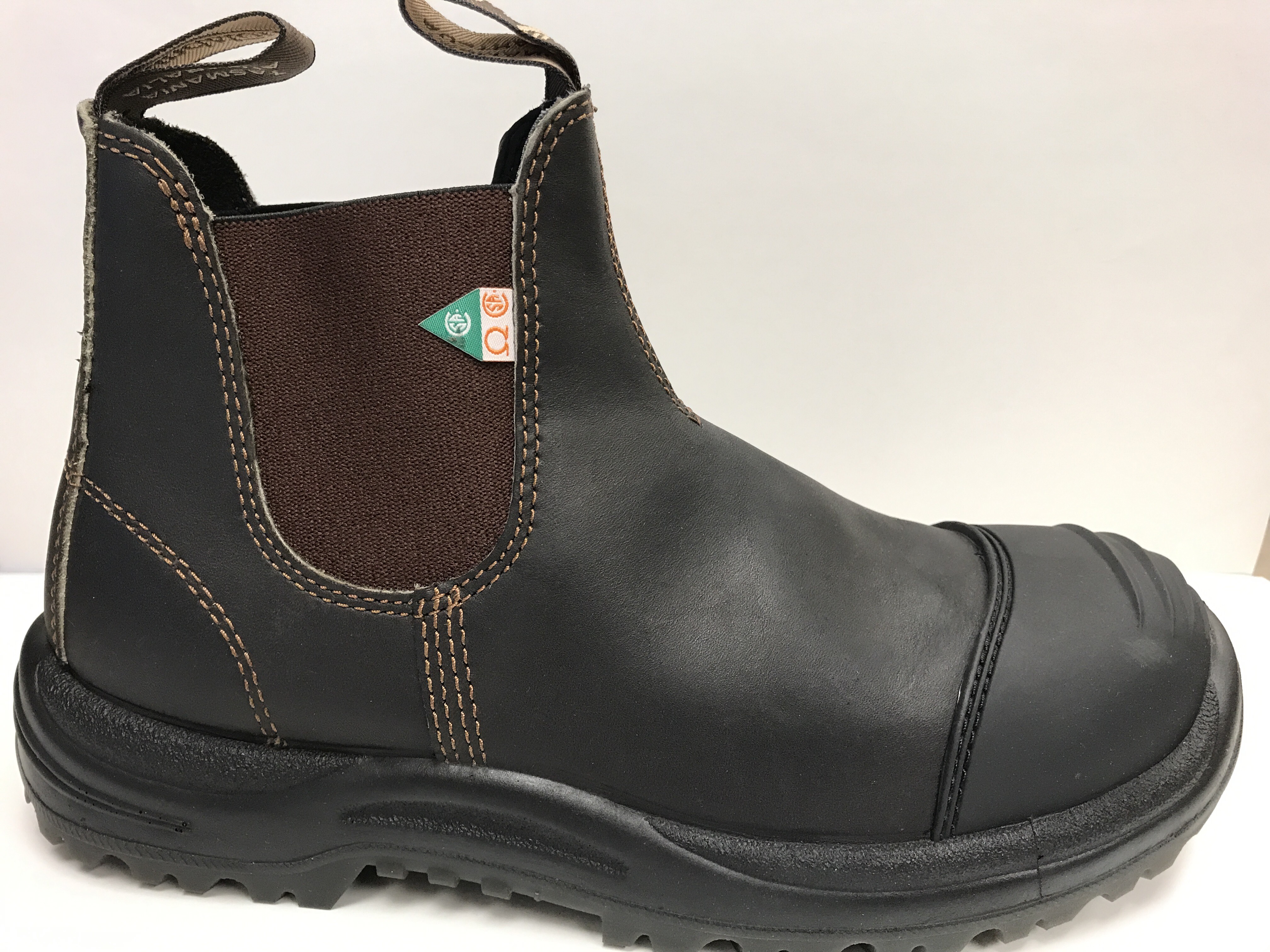 BLUNDSTONE 167 CSA STOUT BROWN W/TOE GUARD - Boots Boots Boots